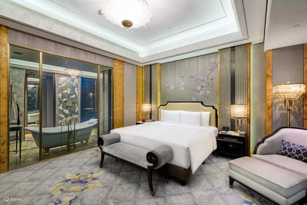 Wanda Reign Shanghai - Klook